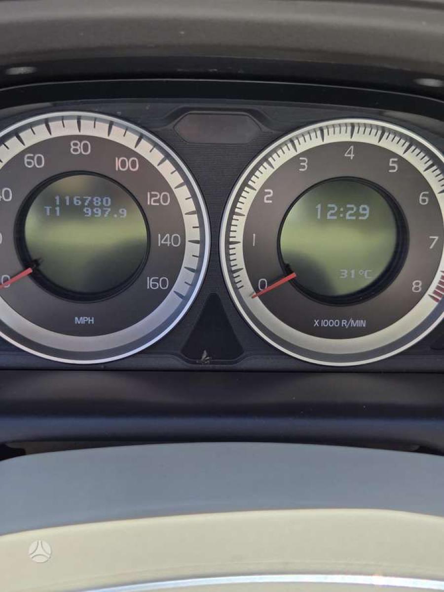Черный Вольво ХС60 2013 в Алитус, объемом двигателя 2.95 л и пробегом 117 тыс. км за 5500 €, фото 15 на AUTOMOTO.COM.LV