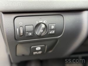 Melns Volvo XC60 2013 Rīga, ar dzinēja tilpumu 2.40 L un nobraukumu 270 tūkst. km par 11450 €, foto 7 vietnē AUTOMOTO.COM.LV