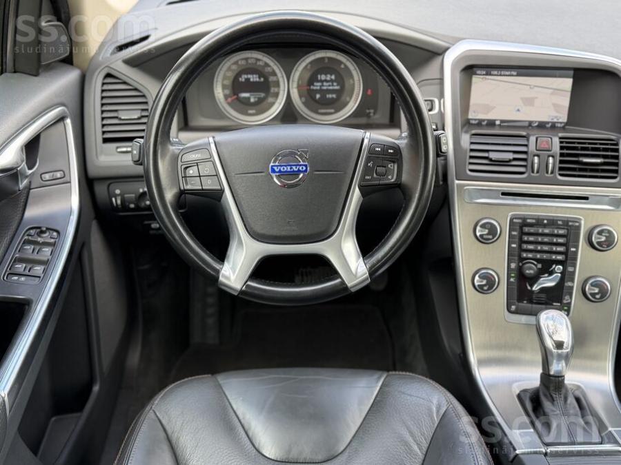 Melns Volvo XC60 2013 Rīga, ar dzinēja tilpumu 2.40 L un nobraukumu 270 tūkst. km par 11450 €, foto 8 vietnē AUTOMOTO.COM.LV