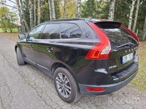Melns Volvo XC60 2013 Rīga, ar dzinēja tilpumu 2.40 L un nobraukumu 309 tūkst. km par 8950 €, foto 7 vietnē AUTOMOTO.COM.LV
