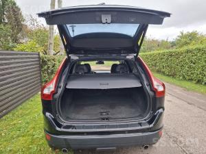 Melns Volvo XC60 2013 Rīga, ar dzinēja tilpumu 2.40 L un nobraukumu 309 tūkst. km par 8950 €, foto 12 vietnē AUTOMOTO.COM.LV