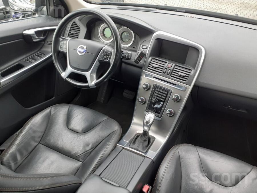 Melns Volvo XC60 2013 Rīga, ar dzinēja tilpumu 2.00 L un nobraukumu 211 tūkst. km par 12800 €, foto 7 vietnē AUTOMOTO.COM.LV