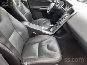 Melns Volvo XC60 2013 Rīga, ar dzinēja tilpumu 2.00 L un nobraukumu 211 tūkst. km par 12800 €, foto 8 vietnē AUTOMOTO.COM.LV