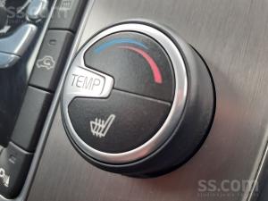 Melns Volvo XC60 2013 Rīga, ar dzinēja tilpumu 2.00 L un nobraukumu 211 tūkst. km par 12800 €, foto 10 vietnē AUTOMOTO.COM.LV