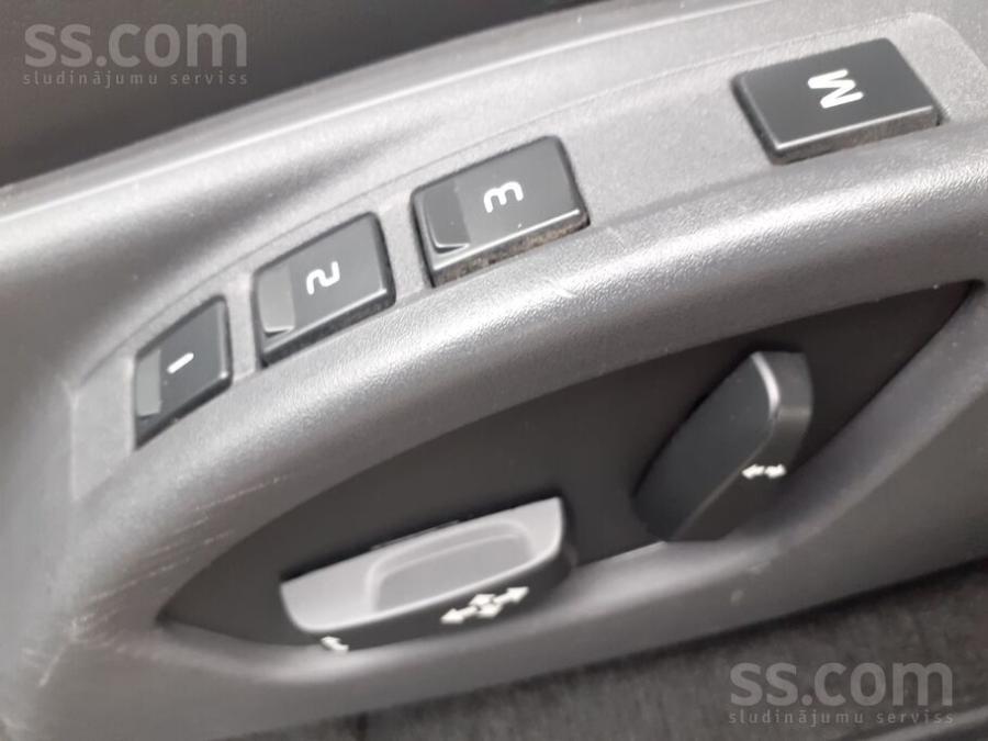 Melns Volvo XC60 2013 Rīga, ar dzinēja tilpumu 2.00 L un nobraukumu 211 tūkst. km par 12800 €, foto 15 vietnē AUTOMOTO.COM.LV