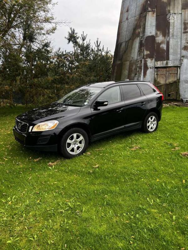 Volvo XC60 2013 Pasvalys vietnÄ Melns Volvo XC60 2013 Pasvalys, ar dzinÄja tilpumu 1.98 L un nobraukumu 259 tÅ«kst. km par 7550 ā¬, foto 6 vietnÄ AUTOMOTO.COM.LV