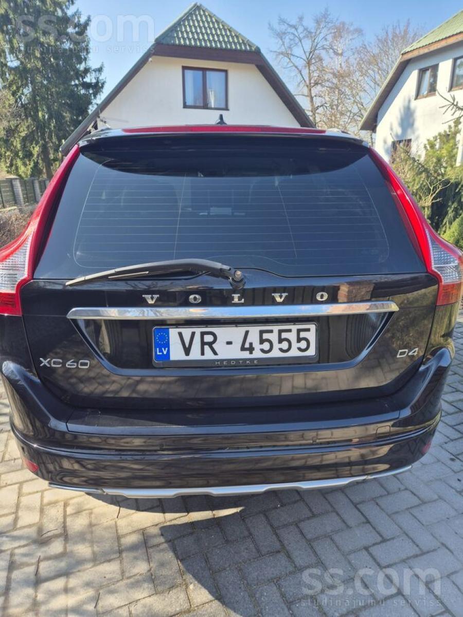 Melns Volvo XC60 2014 Rīga, ar dzinēja tilpumu 2.00 L un nobraukumu 182 tūkst. km par 11499 €, foto 17 vietnē AUTOMOTO.COM.LV
