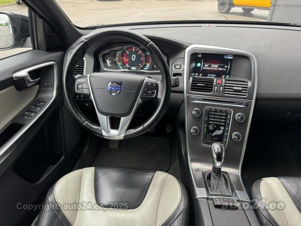 Melns Volvo XC60 2014 Tallina, ar dzinēja tilpumu 2.40 L un nobraukumu 223 tūkst. km par 14990 €, foto 11 vietnē AUTOMOTO.COM.LV