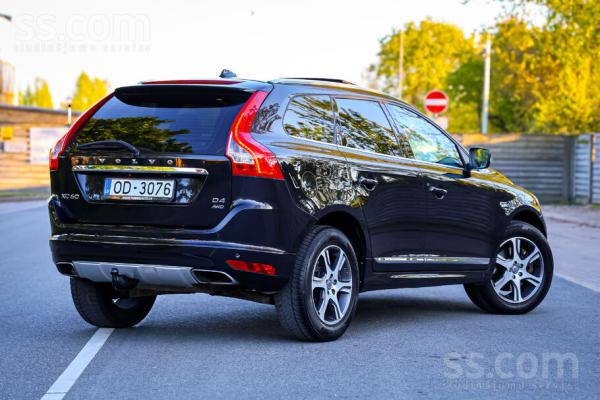 Black Volvo XC60 2014 in Jelgava, with an engine capacity of 2.40 L and mileage of 0 thousand km for 13500 €, photo 5 on AUTOMOTO.COM.LV