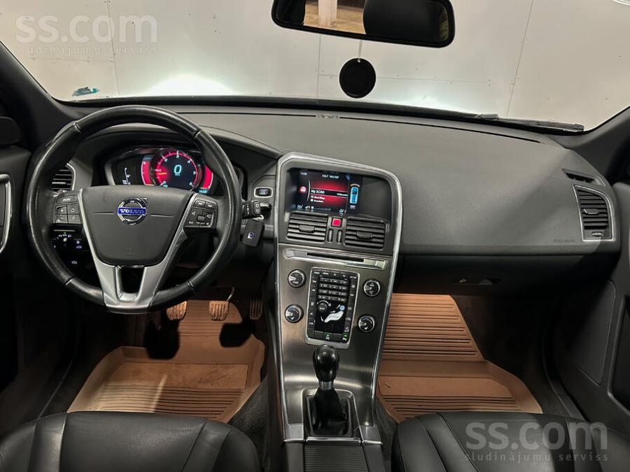 Melns Volvo XC60 2014 Jūrmala, ar dzinēja tilpumu 2.40 L un nobraukumu 295 tūkst. km par 13995 €, foto 23 vietnē AUTOMOTO.COM.LV