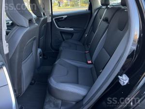 Melns Volvo XC60 2014 Cēsis, ar dzinēja tilpumu 2.00 L un nobraukumu 257 tūkst. km par 9800 €, foto 9 vietnē AUTOMOTO.COM.LV