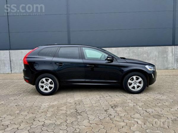 Black Volvo XC60 2014 in Riga, with an engine capacity of 2.40 L and mileage of 212 thousand km for 11300 €, photo 6 on AUTOMOTO.COM.LV