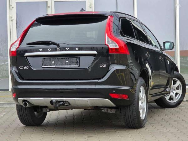 Melns Volvo XC60 2014 Viļņa, ar dzinēja tilpumu 1.98 L un nobraukumu 136 tūkst. km par 15900 €, foto 6 vietnē AUTOMOTO.COM.LV