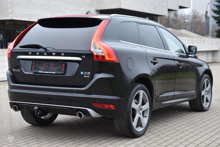 Melns Volvo XC60 2014 Viļņa, ar dzinēja tilpumu 2.40 L un nobraukumu 292 tūkst. km par 14900 €, foto 2 vietnē AUTOMOTO.COM.LV