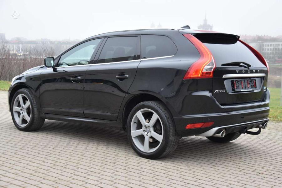 Melns Volvo XC60 2014 Viļņa, ar dzinēja tilpumu 2.40 L un nobraukumu 292 tūkst. km par 14900 €, foto 7 vietnē AUTOMOTO.COM.LV