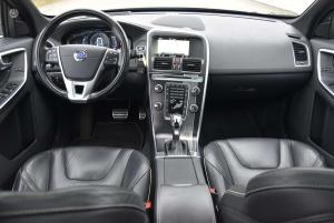 Melns Volvo XC60 2014 Viļņa, ar dzinēja tilpumu 2.40 L un nobraukumu 292 tūkst. km par 14900 €, foto 17 vietnē AUTOMOTO.COM.LV