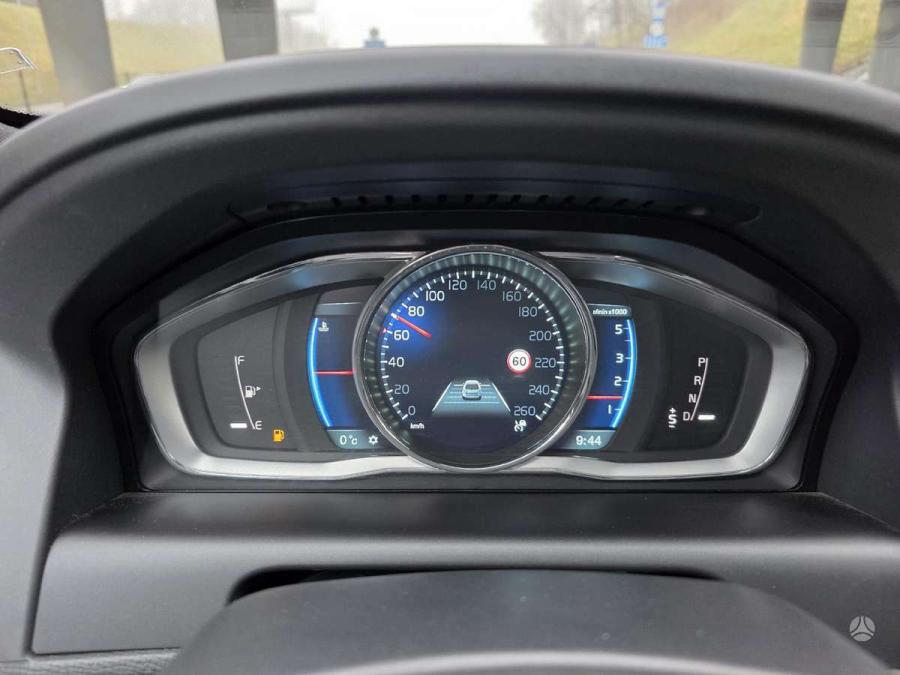 Melns Volvo XC60 2014 Viļņa, ar dzinēja tilpumu 2.40 L un nobraukumu 292 tūkst. km par 14900 €, foto 22 vietnē AUTOMOTO.COM.LV
