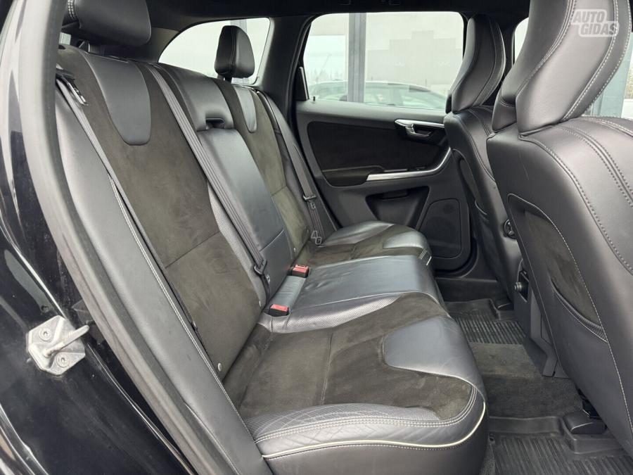 Melns Volvo XC60 2014 Viļņa, ar dzinēja tilpumu 2.00 L un nobraukumu 177 tūkst. km par 11950 €, foto 7 vietnē AUTOMOTO.COM.LV