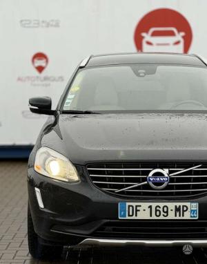 Black Volvo XC60 2014 in Taurage, with an engine capacity of 2.40 L and mileage of 173 thousand km for 12900 €, photo 4 on AUTOMOTO.COM.LV