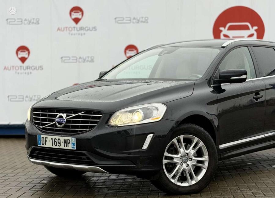 Black Volvo XC60 2014 in Taurage, with an engine capacity of 2.40 L and mileage of 173 thousand km for 12900 €, photo 6 on AUTOMOTO.COM.LV