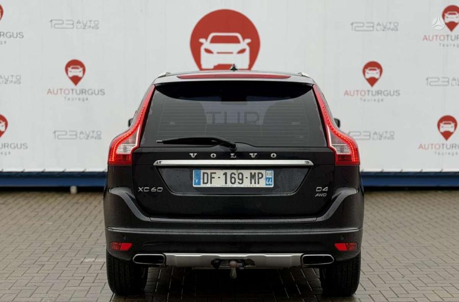Black Volvo XC60 2014 in Taurage, with an engine capacity of 2.40 L and mileage of 173 thousand km for 12900 €, photo 13 on AUTOMOTO.COM.LV