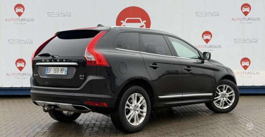 Black Volvo XC60 2014 in Taurage, with an engine capacity of 2.40 L and mileage of 173 thousand km for 12900 €, photo 17 on AUTOMOTO.COM.LV