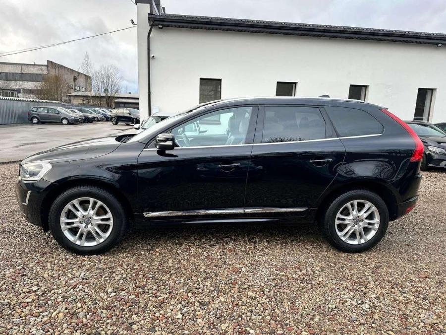 Black Volvo XC60 2014 in Telschi, with an engine capacity of 2.40 L and mileage of 259 thousand km for 14500 €, photo 8 on AUTOMOTO.COM.LV