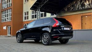 Melns Volvo XC60 2014 Druskininkai, ar dzinēja tilpumu 2.40 L un nobraukumu 221 tūkst. km par 12350 €, foto 4 vietnē AUTOMOTO.COM.LV