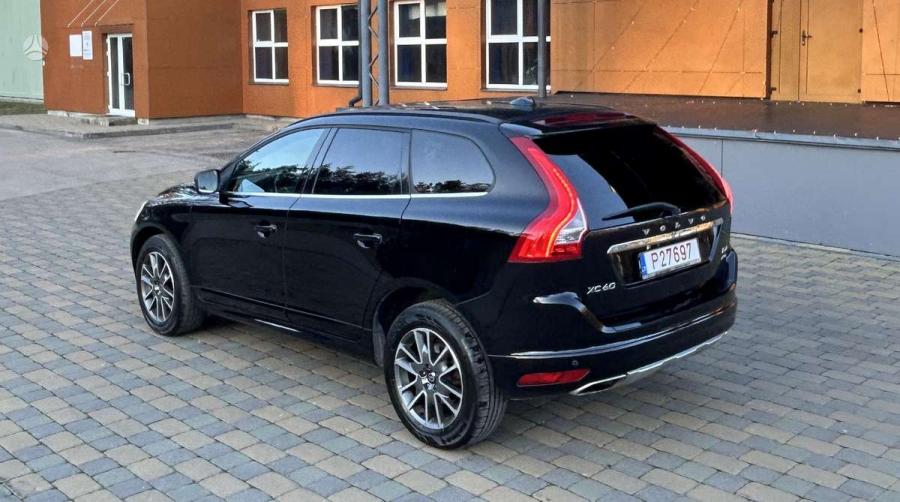 Melns Volvo XC60 2014 Druskininkai, ar dzinēja tilpumu 2.40 L un nobraukumu 221 tūkst. km par 12350 €, foto 11 vietnē AUTOMOTO.COM.LV
