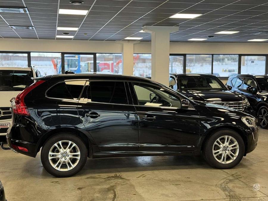 Melns Volvo XC60 2014 Klaipėda, ar dzinēja tilpumu 2.40 L un nobraukumu 297 tūkst. km par 13700 €, foto 23 vietnē AUTOMOTO.COM.LV