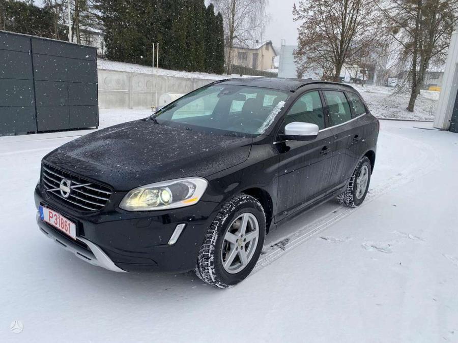 Melns Volvo XC60 2014 Alīta, ar dzinēja tilpumu 1.98 L un nobraukumu 280 tūkst. km par 12450 €, foto 1 vietnē AUTOMOTO.COM.LV