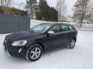Melns Volvo XC60 2014 Alīta, ar dzinēja tilpumu 1.98 L un nobraukumu 280 tūkst. km par 12450 €, foto 3 vietnē AUTOMOTO.COM.LV
