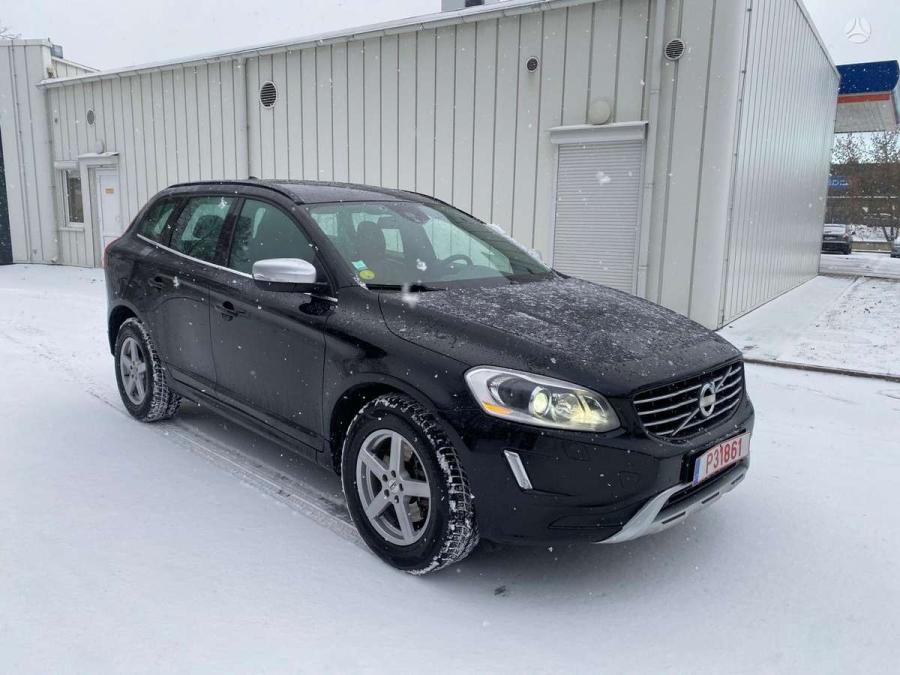 Melns Volvo XC60 2014 Alīta, ar dzinēja tilpumu 1.98 L un nobraukumu 280 tūkst. km par 12450 €, foto 4 vietnē AUTOMOTO.COM.LV