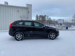 Melns Volvo XC60 2014 Alīta, ar dzinēja tilpumu 1.98 L un nobraukumu 280 tūkst. km par 12450 €, foto 6 vietnē AUTOMOTO.COM.LV