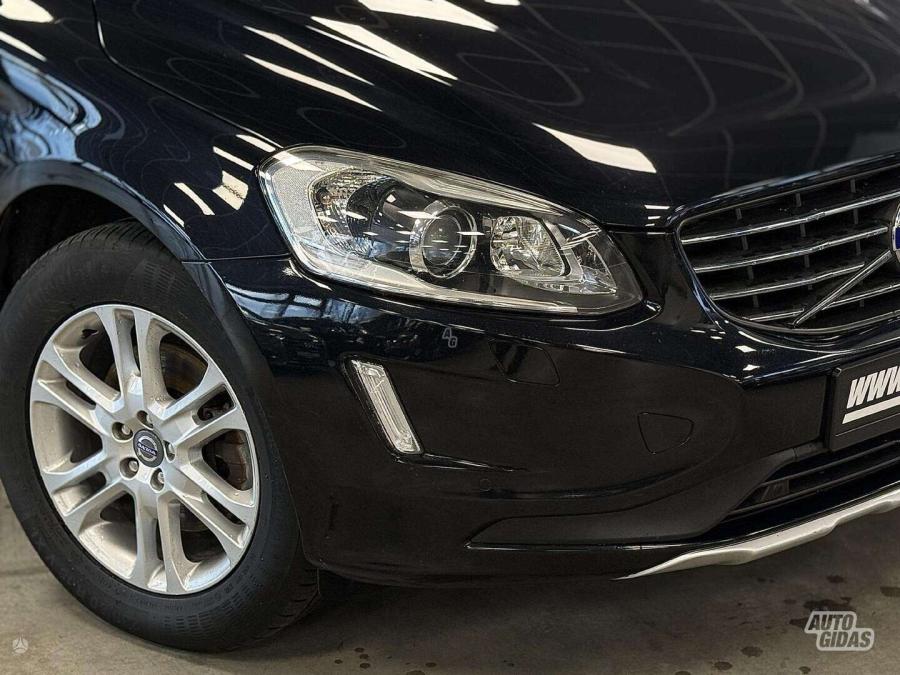 Black Volvo XC60 2014 in Klaipeda, with an engine capacity of 2.40 L and mileage of 297 thousand km for 13700 €, photo 21 on AUTOMOTO.COM.LV