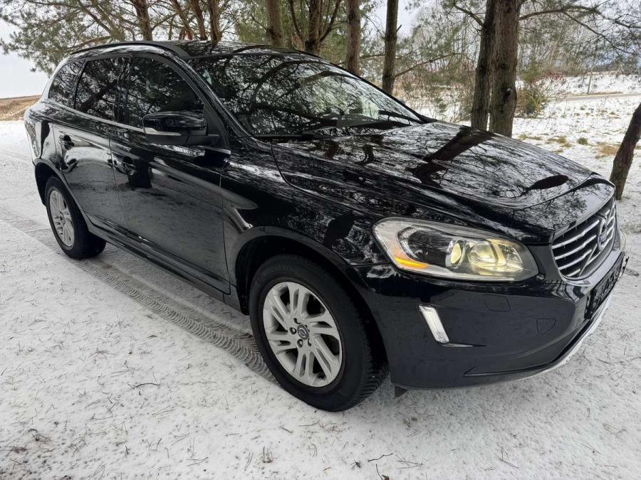 Melns Volvo XC60 2014 Alīta, ar dzinēja tilpumu 1.98 L un nobraukumu 257 tūkst. km par 9799 €, foto 9 vietnē AUTOMOTO.COM.LV