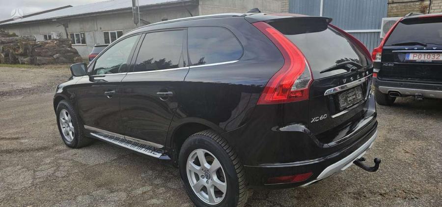 Melns Volvo XC60 2014 Ukmergė, ar dzinēja tilpumu 2.40 L un nobraukumu 250 tūkst. km par 13100 €, foto 7 vietnē AUTOMOTO.COM.LV