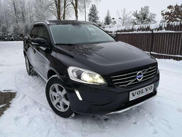 Black Volvo XC60 2014 in Siauliai, with an engine capacity of 1.98 L and mileage of 256 thousand km for 12100 €, photo 3 on AUTOMOTO.COM.LV