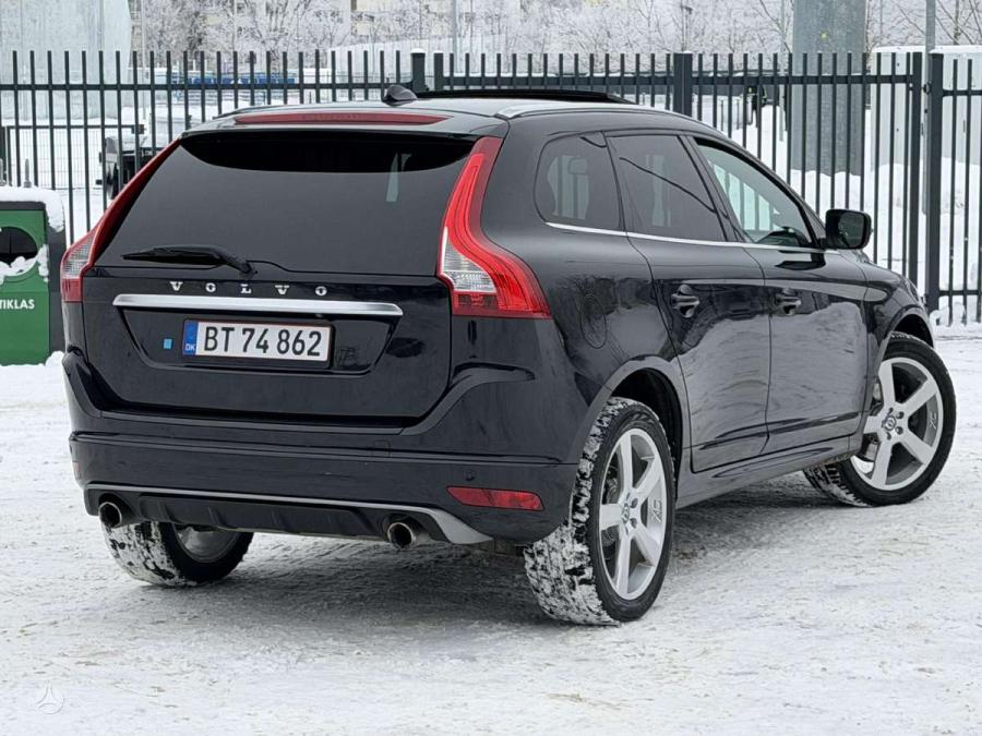 Black Volvo XC60 2014 in Jonava, with an engine capacity of 2.40 L and mileage of 197 thousand km for 14990 €, photo 10 on AUTOMOTO.COM.LV