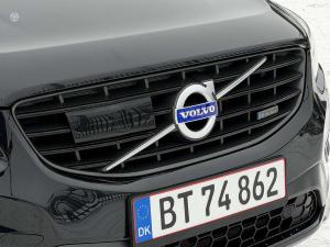 Black Volvo XC60 2014 in Jonava, with an engine capacity of 2.40 L and mileage of 197 thousand km for 14990 €, photo 16 on AUTOMOTO.COM.LV