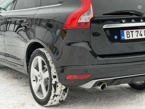Black Volvo XC60 2014 in Jonava, with an engine capacity of 2.40 L and mileage of 197 thousand km for 14990 €, photo 17 on AUTOMOTO.COM.LV