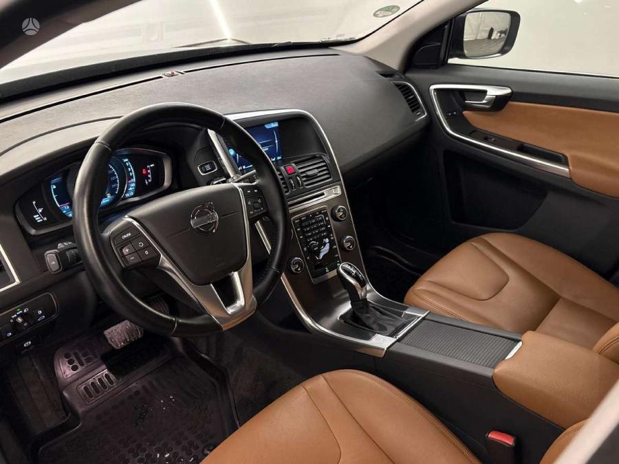 Melns Volvo XC60 2014 Marijampole, ar dzinēja tilpumu 1.97 L un nobraukumu 270 tūkst. km par 12850 €, foto 2 vietnē AUTOMOTO.COM.LV