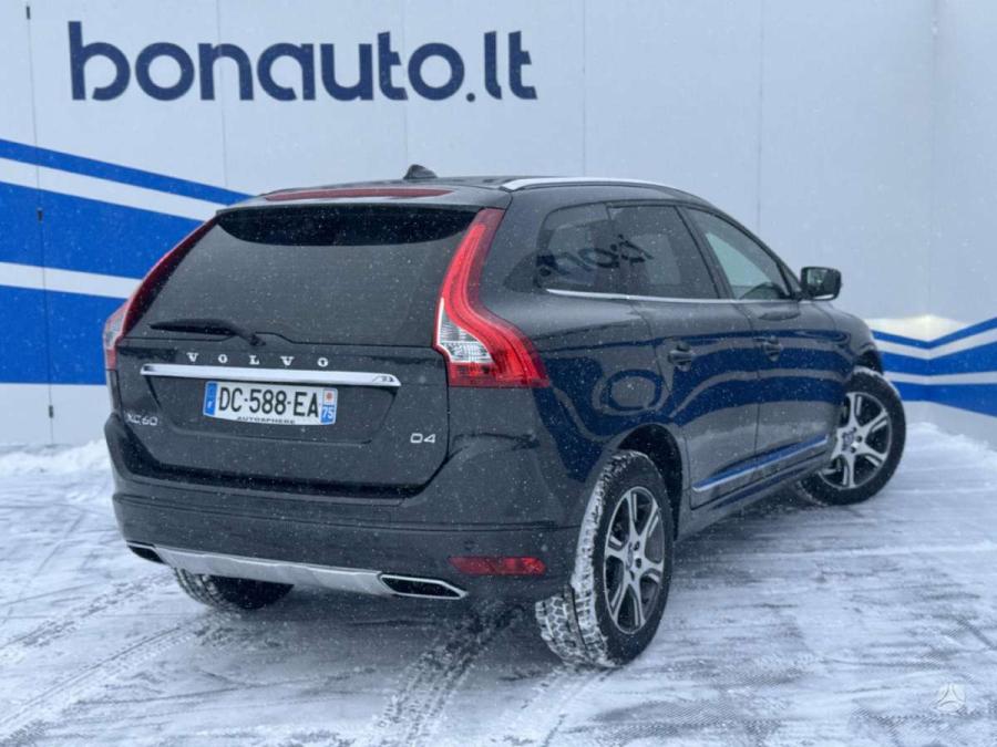 Melns Volvo XC60 2014 Kauņa, ar dzinēja tilpumu 1.97 L un nobraukumu 184 tūkst. km par 14450 €, foto 3 vietnē AUTOMOTO.COM.LV