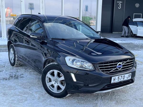 Black Volvo XC60 2014 in Vilnius, with an engine capacity of 1.98 L and mileage of 258 thousand km for 12650 €, photo 3 on AUTOMOTO.COM.LV