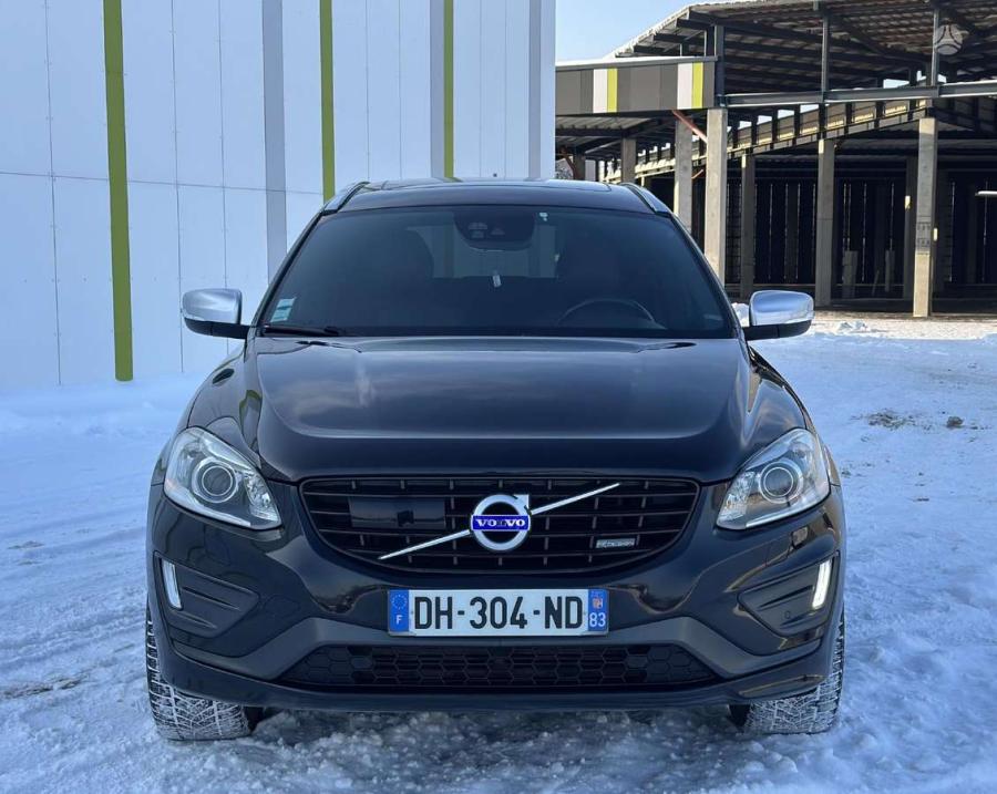 Black Volvo XC60 2014 in Raseiniai, with an engine capacity of 2.40 L and mileage of 274 thousand km for 13999 €, photo 2 on AUTOMOTO.COM.LV
