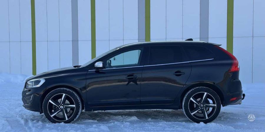 Black Volvo XC60 2014 in Raseiniai, with an engine capacity of 2.40 L and mileage of 274 thousand km for 13999 €, photo 11 on AUTOMOTO.COM.LV