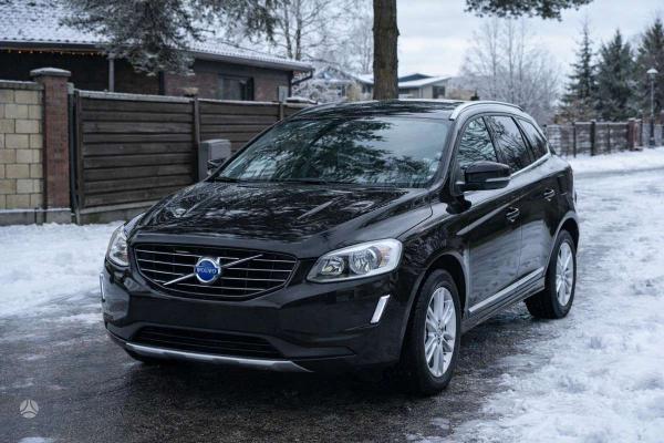 Melns Volvo XC60 2014 Viļņa, ar dzinēja tilpumu 2.40 L un nobraukumu 149 tūkst. km par 14700 €, foto 2 vietnē AUTOMOTO.COM.LV