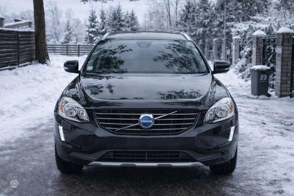 Melns Volvo XC60 2014 Viļņa, ar dzinēja tilpumu 2.40 L un nobraukumu 149 tūkst. km par 14700 €, foto 3 vietnē AUTOMOTO.COM.LV