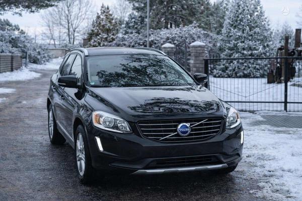 Melns Volvo XC60 2014 Viļņa, ar dzinēja tilpumu 2.40 L un nobraukumu 149 tūkst. km par 14700 €, foto 4 vietnē AUTOMOTO.COM.LV