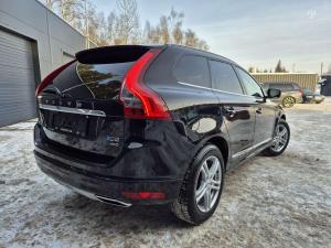 Black Volvo XC60 2014 in Utena, with an engine capacity of 2.40 L and mileage of 290 thousand km for 13990 €, photo 3 on AUTOMOTO.COM.LV